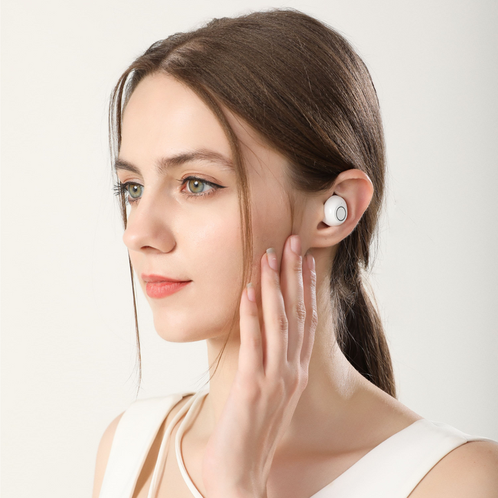 How To Keep Hearing Aids From Falling Out: Fit And Accessories Explain